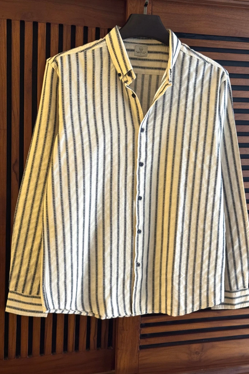 Atrium off-white Textured Stripe